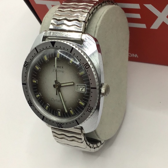 Timex | Accessories | Vintage Timex Electric Dynabeat Watch With Bezel ...